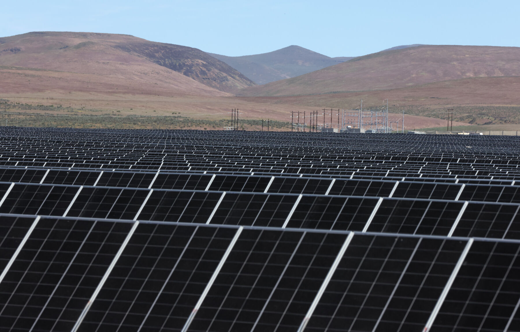 Goose Prairie Solar project completion expected in early October ...