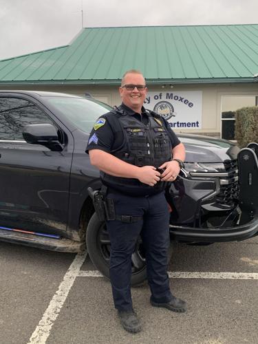 Community connections are key part of Moxee police sergeant's service ...