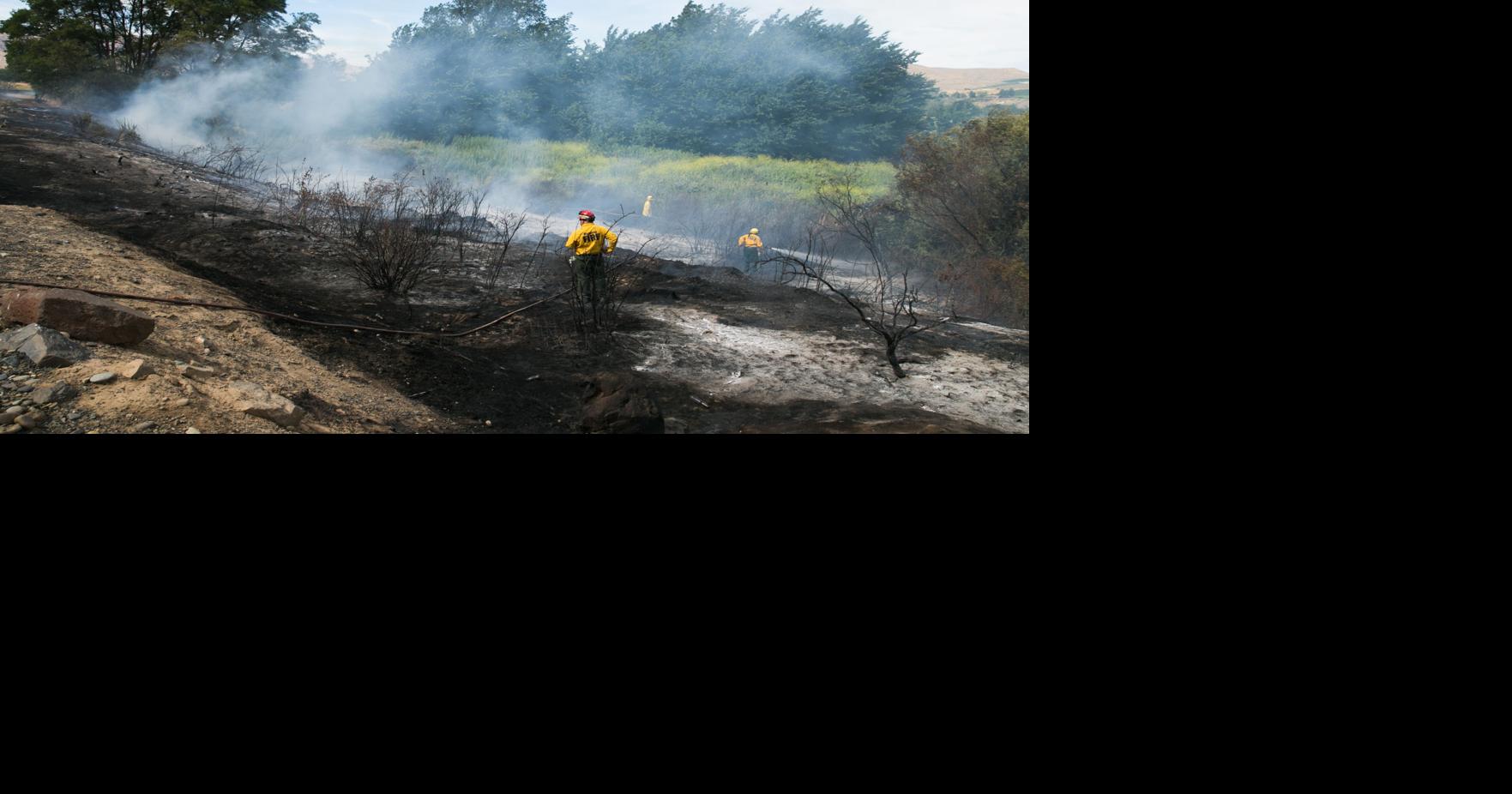 Crews battling brush fire on South Naches Road | Local | yakimaherald.com