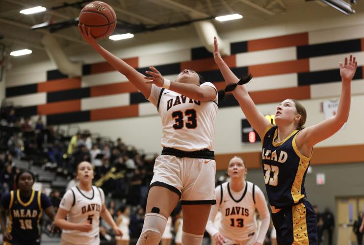 Cheyenne Hull, Isa Garcia lead Davis past Mead for second straight win ...