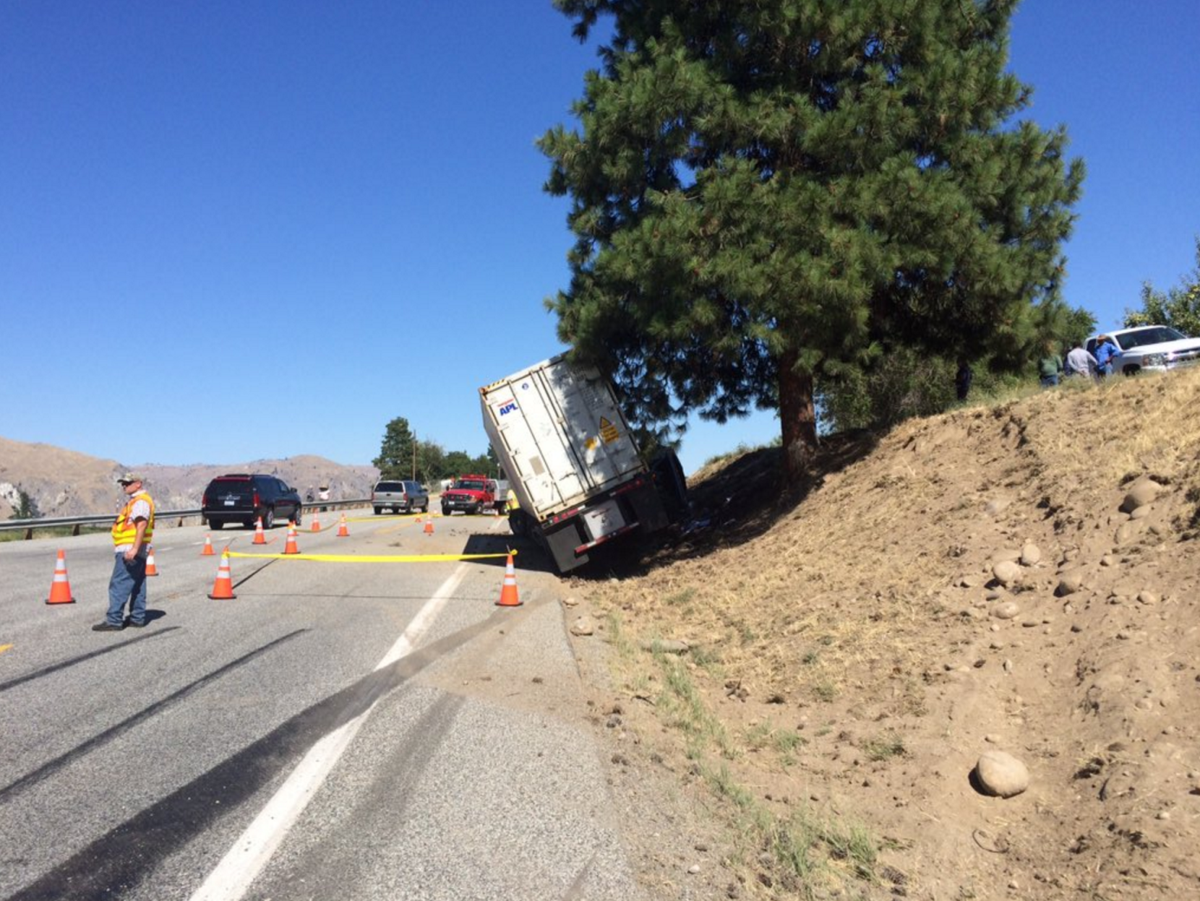Union Gap man dies in semi crash near East Wenatchee | Local ...