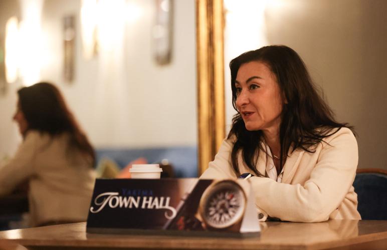 The power of a photograph: Lynsey Addario at Yakima Town Hall | Local ...