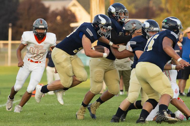 Westfall guides young Selah to comeback win over Davis | Prep Sports ...