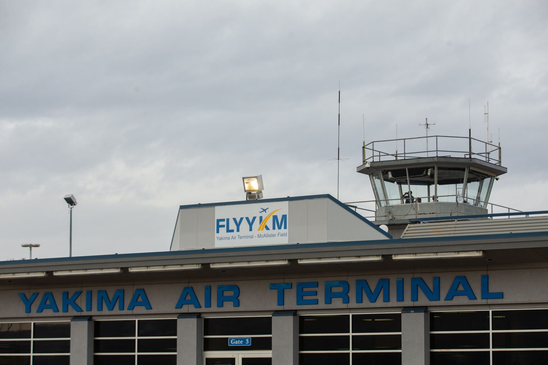 City approves ‘exciting first step’ for Yakima airport improvements ...