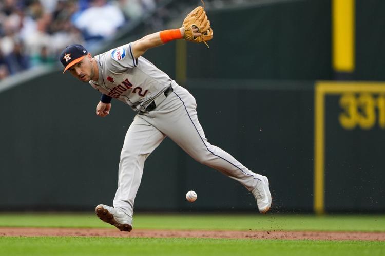 Mariners make early runs stand up, open homestand with tight win over ...