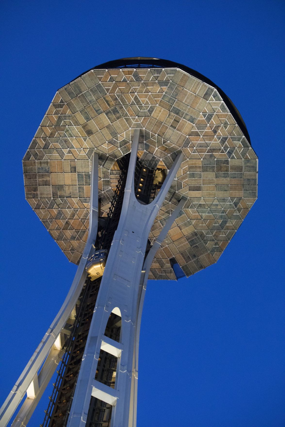Photos Revamping Space Needle Is Like building A Ship Inside A Glass photos-revamping-space-needle-is-like-building-a-ship-inside-a-glass