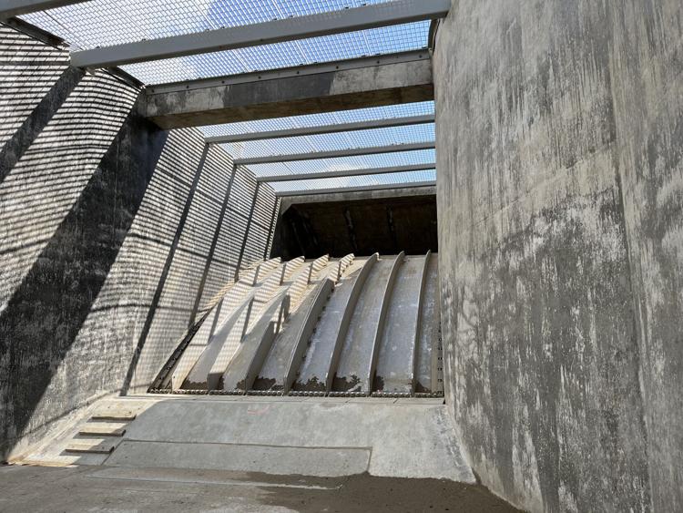One-of-a-kind helix fish passage nears completion at Cle Elum Dam ...
