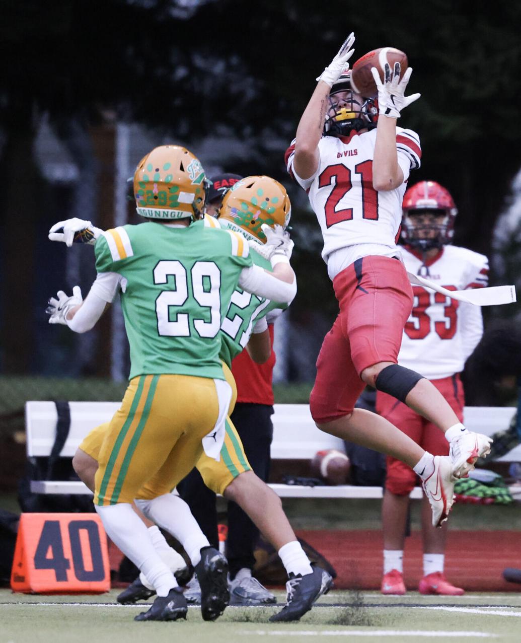 East Valley's undefeated season ends with shutout loss to Tumwater in ...