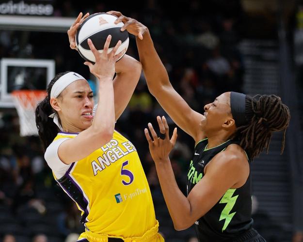 Photos: Storm host Sparks | Storm | yakimaherald.com