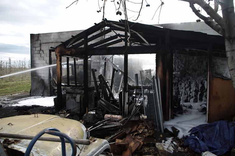 Fire guts garage in Cowiche area Friday morning | Local | yakimaherald.com