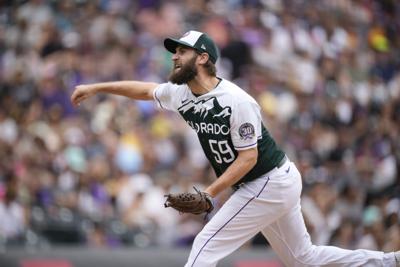 pitcher bird baseball