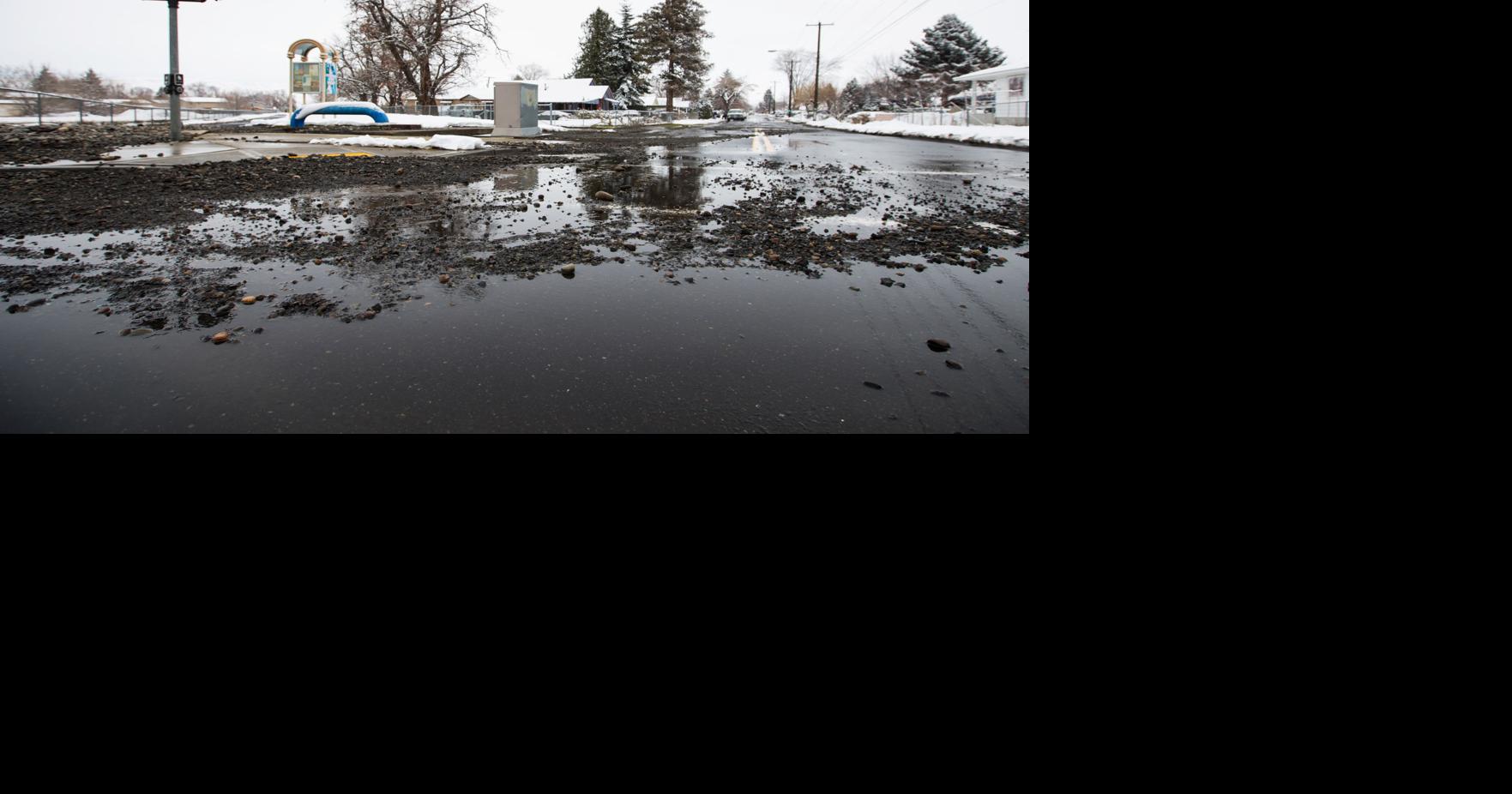 Photos: Broken water main causes minor flooding in Yakima | News Photos ...