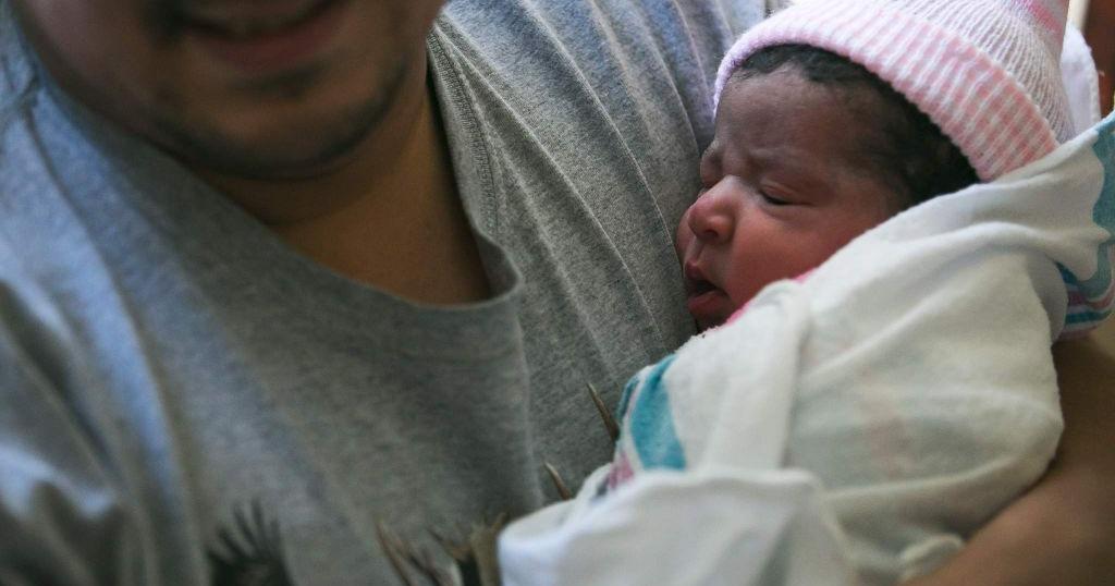 Yakima welcomes first baby of 2015 | Local | yakimaherald.com