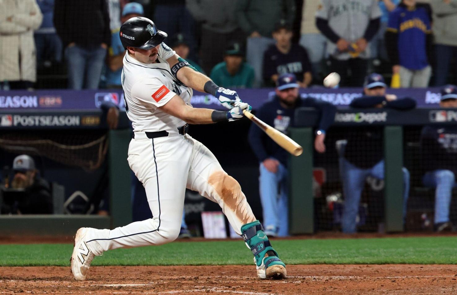 Mariners react to Cal Raleigh’s biggest home run of historic season ...