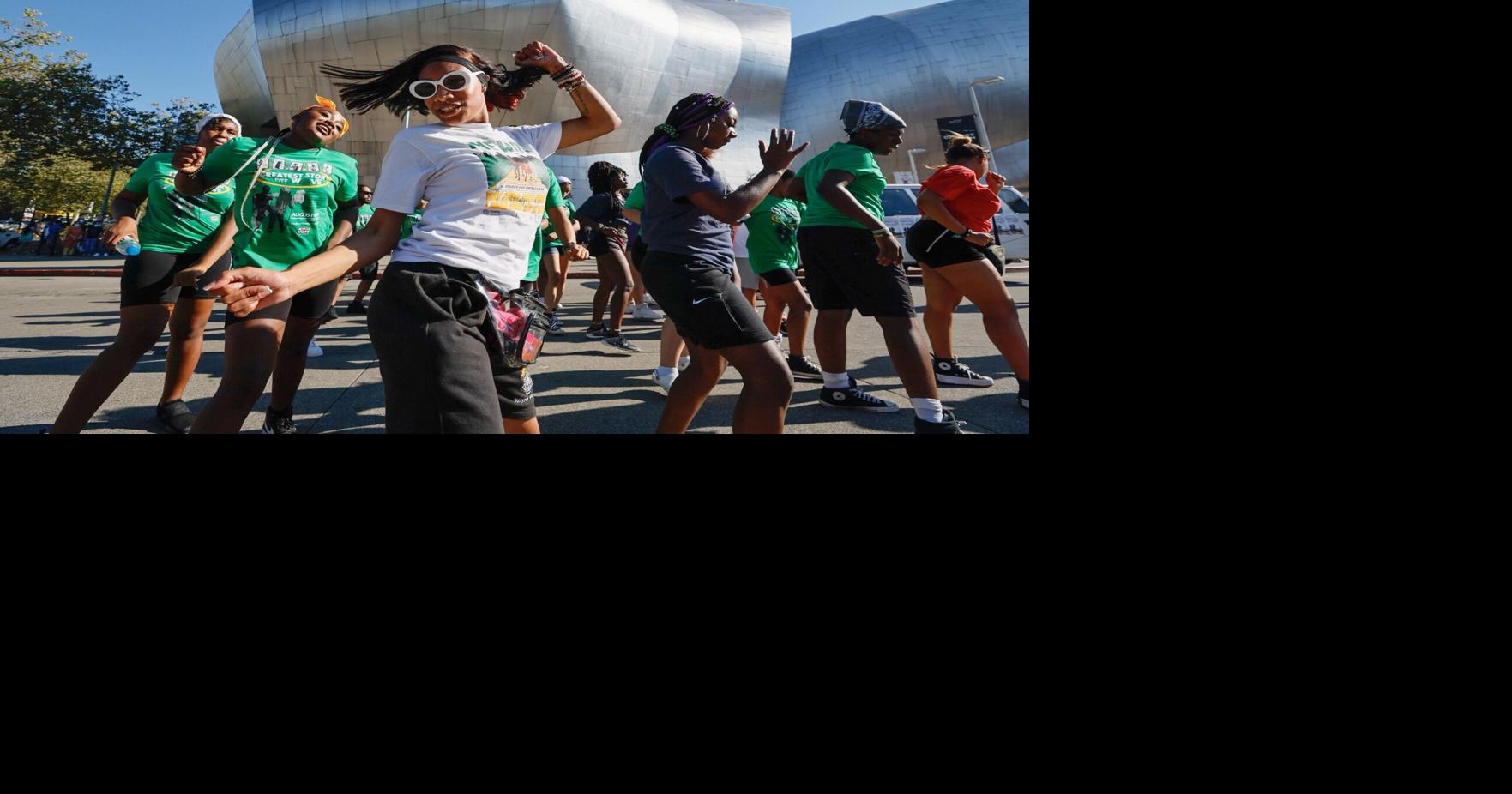 2023 Torchlight Parade and more from Seafair | Entertainment ...