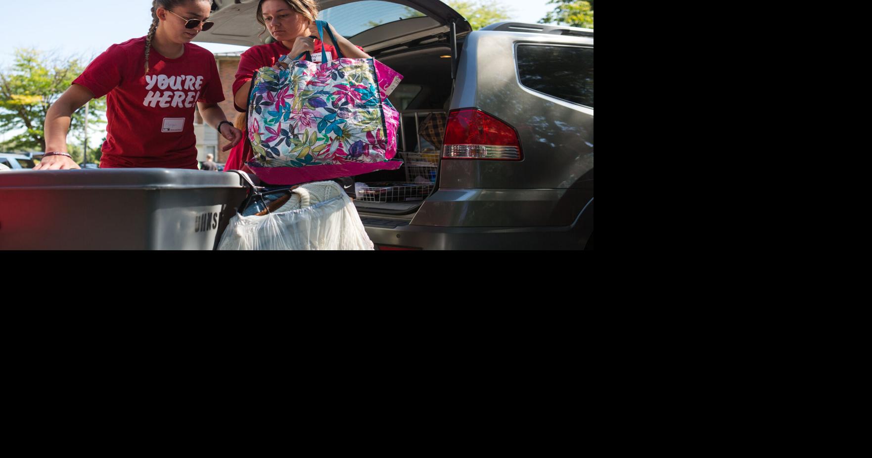 Central Washington University students move into campus housing ...