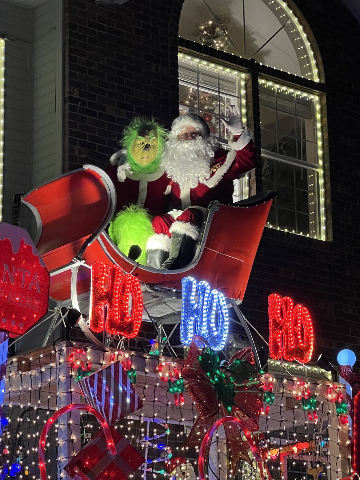 West Valley family's massive Christmas display was inspired by a single ...