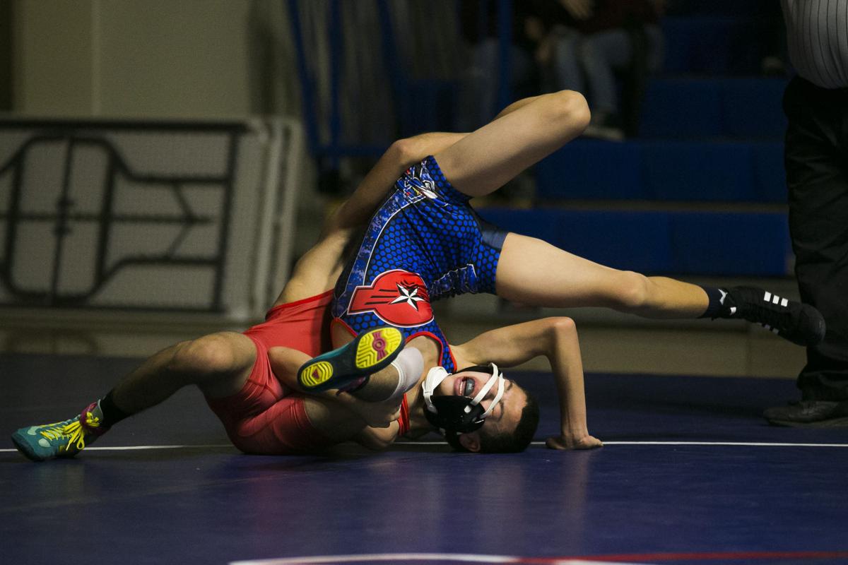 Eisenhower wrestling continues its rise | Prep Sports | yakimaherald.com