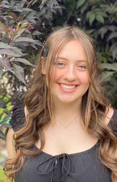 Alissa Machado | Graduation | yakimaherald.com