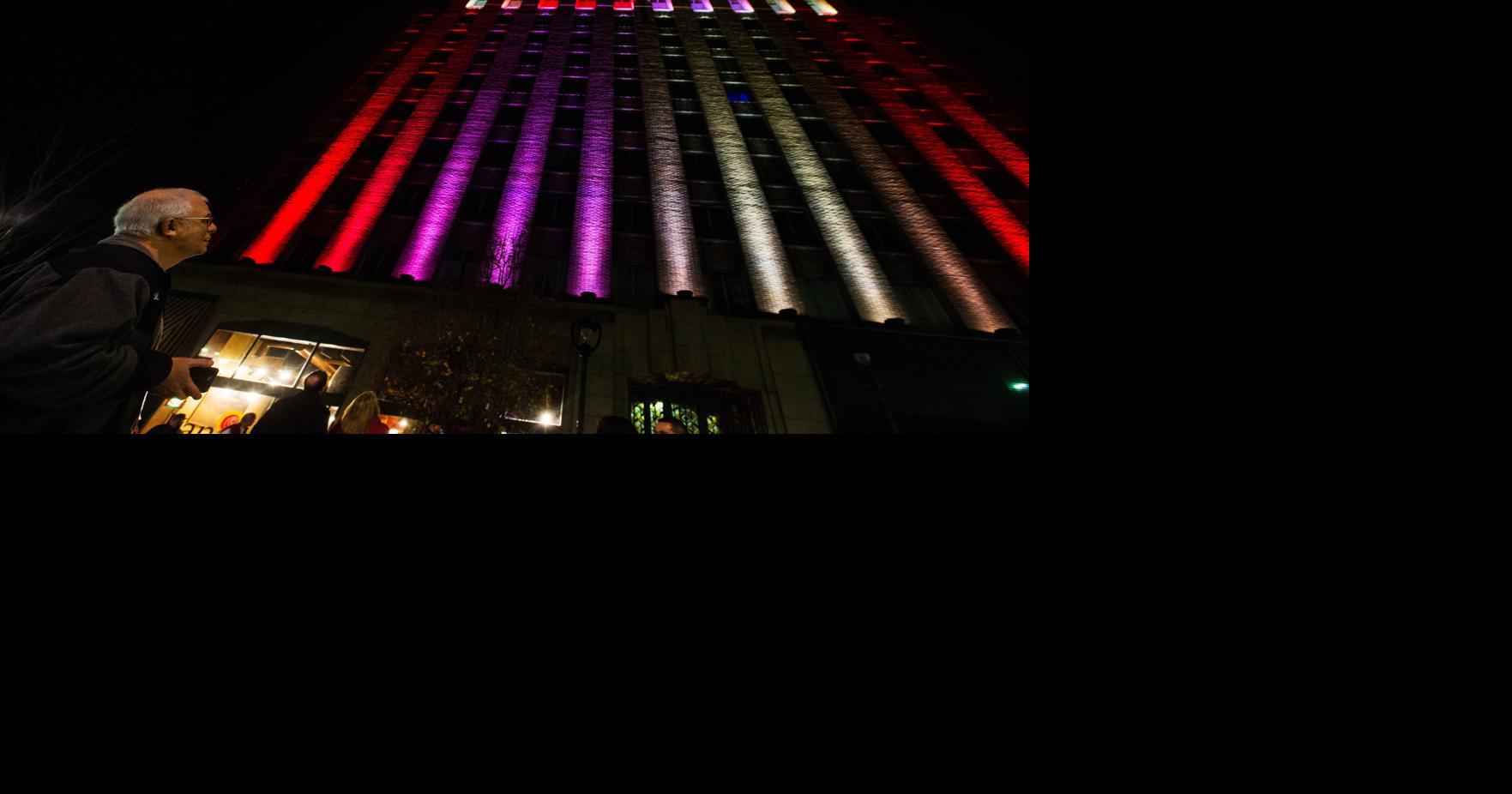 360-degree view of the A.E. Larson Building lobby | News Photos ...