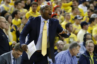 Washington Huskies’ Danny Sprinkle adds DeAndre Haynes to staff | UW ...