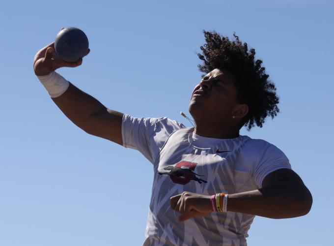 Prep roundup: East Valley's Ford brothers dominate at annual Papa Wells ...