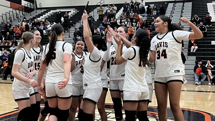 Davis girls roll to district title win over West Valley | Prep Sports ...