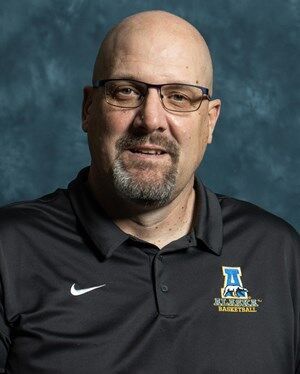 Ellensburg's Sparling ending career in NCAAs | Sports | yakimaherald.com