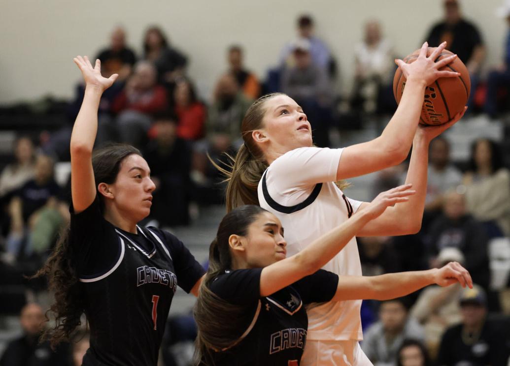 Prep roundup: Cheyenne Hull hits 1,000 points with first basket of ...