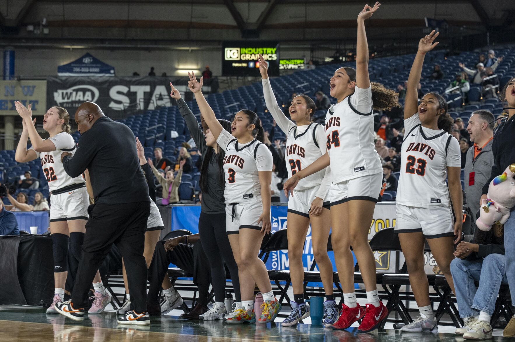 Davis girls blow by Glacier Peak in second half to reach 4A state ...