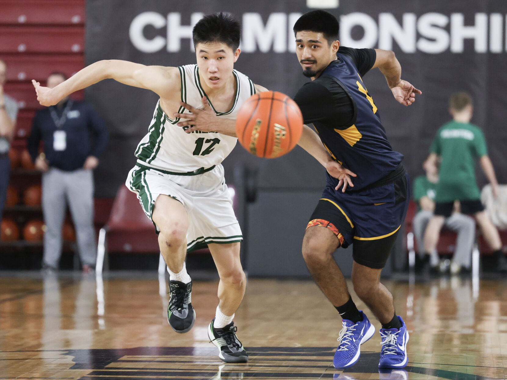 State basketball: Wapato boys fall in nail-biting, season-ending loss ...