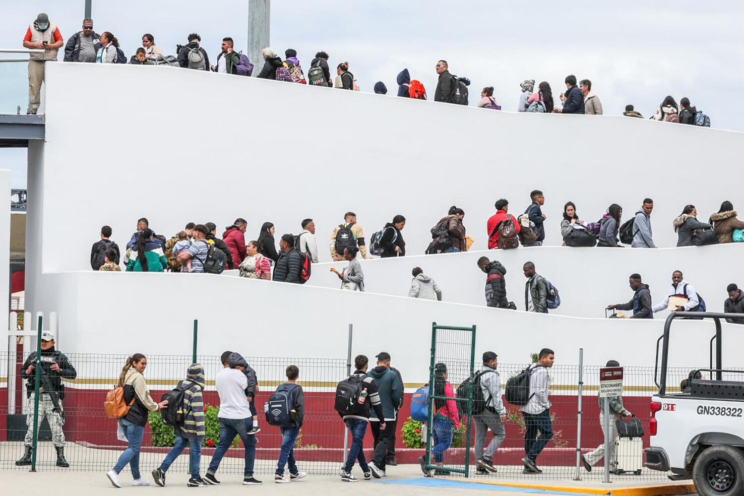 OPED-IMMIGRATION-ASYLUM-RULES-COMMENTARY-FILEPIC-LA | Opinion ...