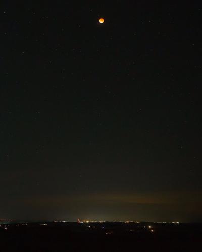 ‘Blood moon’ sails over sky as total lunar eclipse hits Washington ...