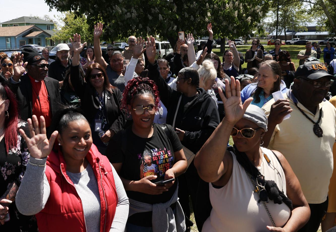 Yakima turns out for pool groundbreaking at MLK park | Local ...