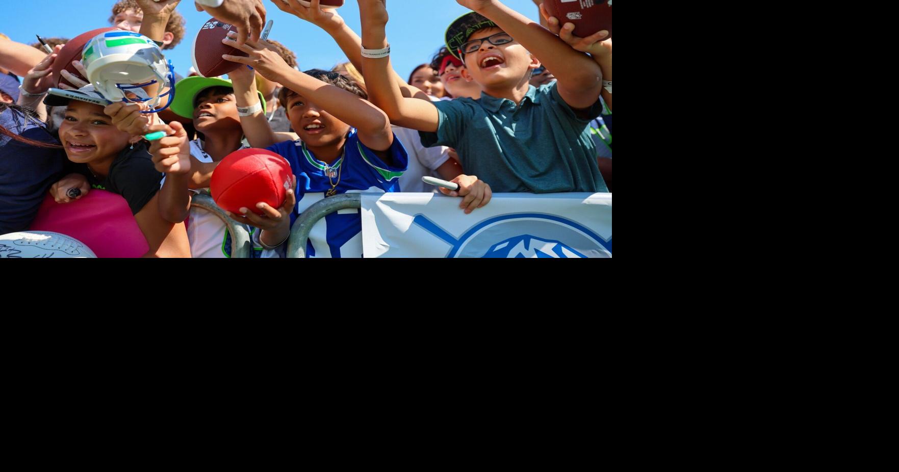 Photos: Scenes from Seahawks training camp | Seahawks | yakimaherald.com