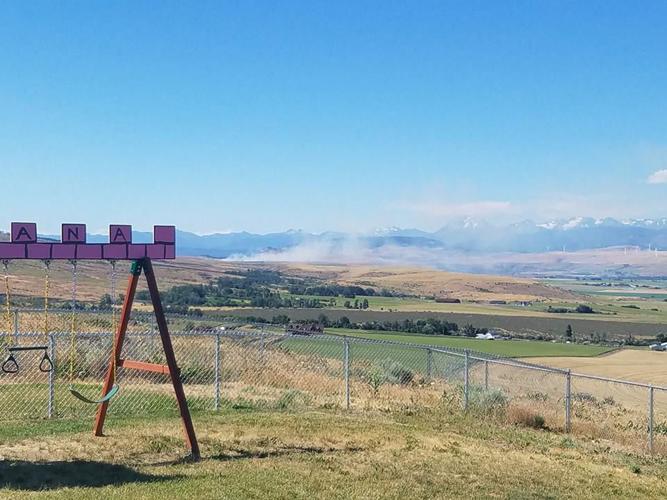 Broken-down vehicle causes brush fire on I-90 | Local | yakimaherald.com