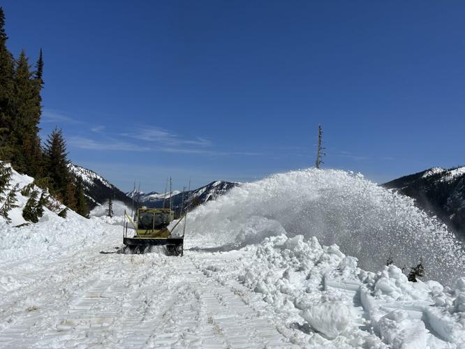 Chinook and Cayuse passes set to reopen Friday | Local | yakimaherald.com