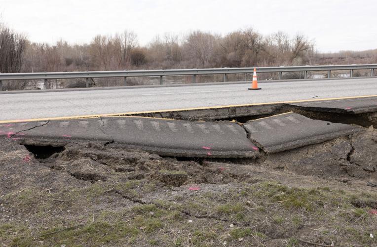 Section of I-82 near Wapato still closed as officials investigate cause ...