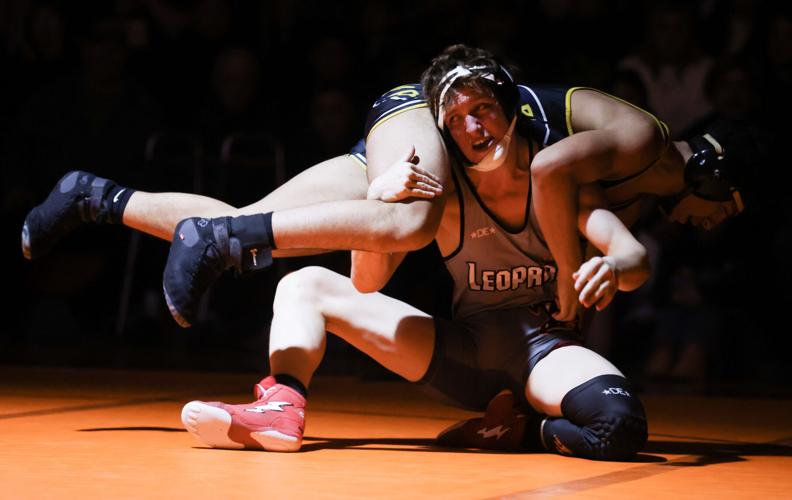 Wapato's final match pin lifts Wolves over Zillah in matchup of Class ...