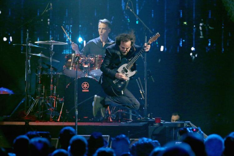 Pearl Jam drummer Matt Cameron steps down | Entertainment ...