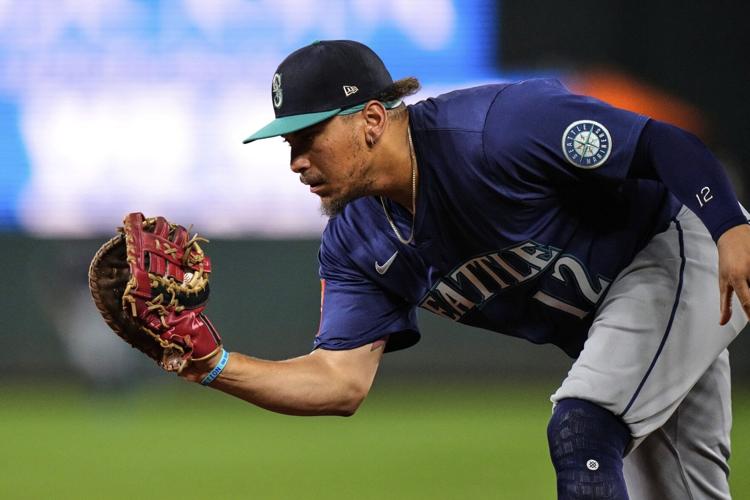 Photos: Seattle Mariners lose to Baltimore Orioles, 4-3 | Mariners | yakimaherald.com