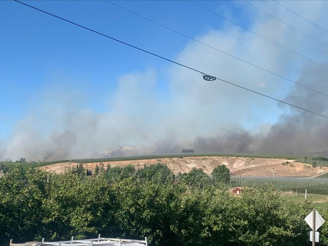 Hillman fire in Yakima's West Valley destroys 2 homes; evacuation ...