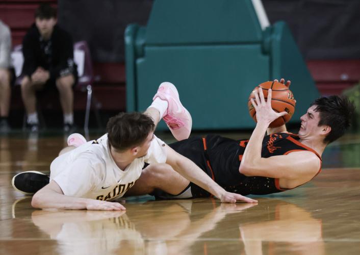 Dekker Van De Graaf's game-winning putback lifts Zillah to sixth state ...