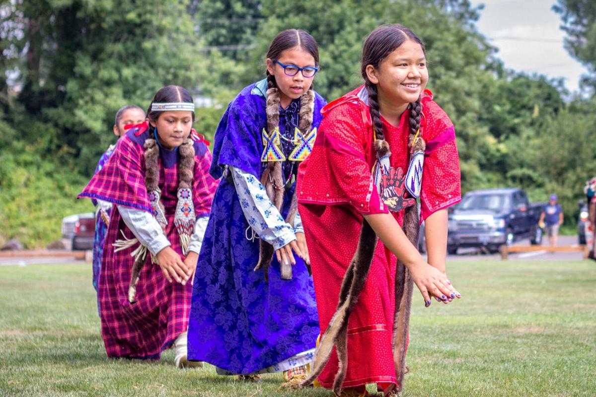 Yakama, Warm Springs tribes celebrate Pacific lamprey at Willamette ...