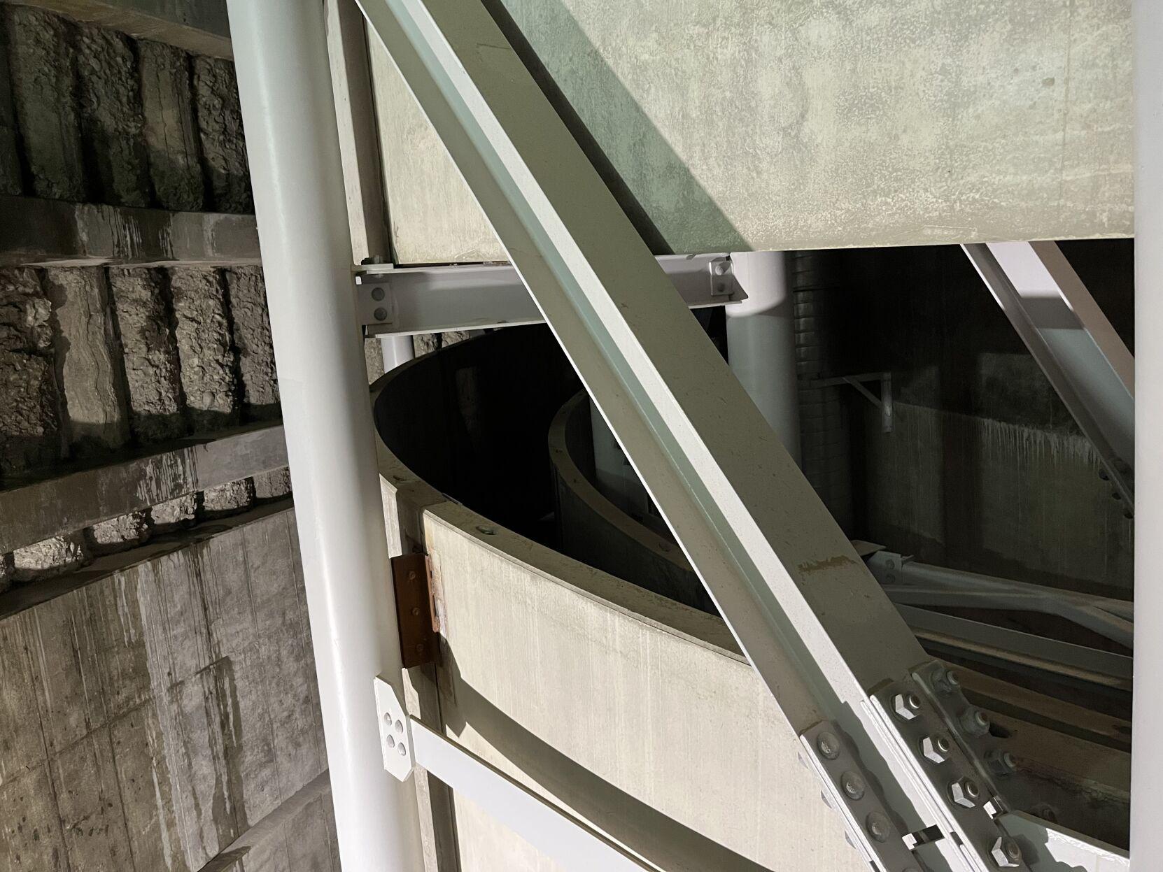 One-of-a-kind helix fish passage nears completion at Cle Elum Dam | Local | yakimaherald.com