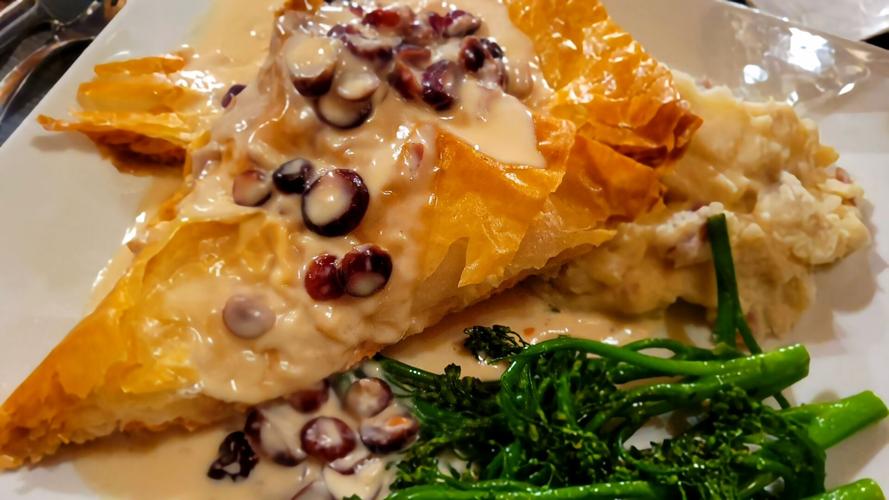 New Explore food writer finds salmon at Whistlin' Jack's Lodge is worth ...