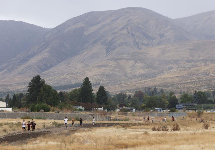 Naches Valley cross-country runners build their own course | Local ...