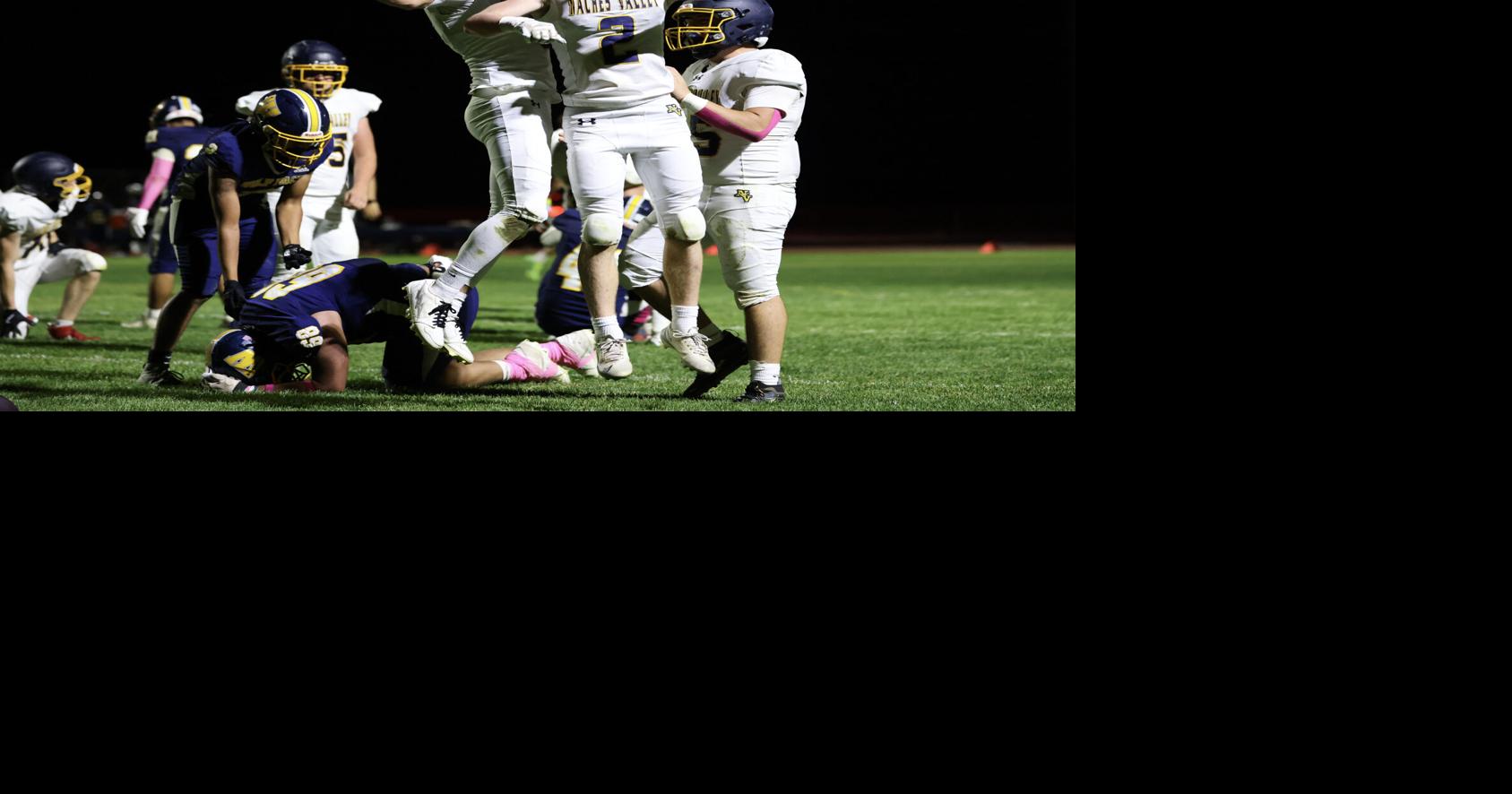 PHOTOS: Naches Valley defeats Wapato 27-6 in football | Photos and ...