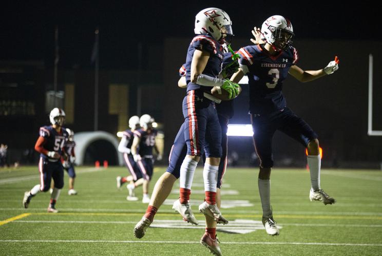 Cadets top Davis 21-7 with three TD passes from Moses Spurrier | Prep ...