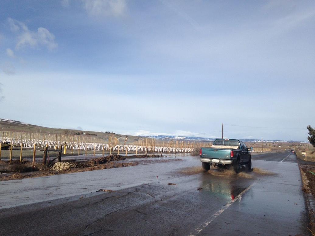 Photos of the flooding in Yakima | News Photos | yakimaherald.com